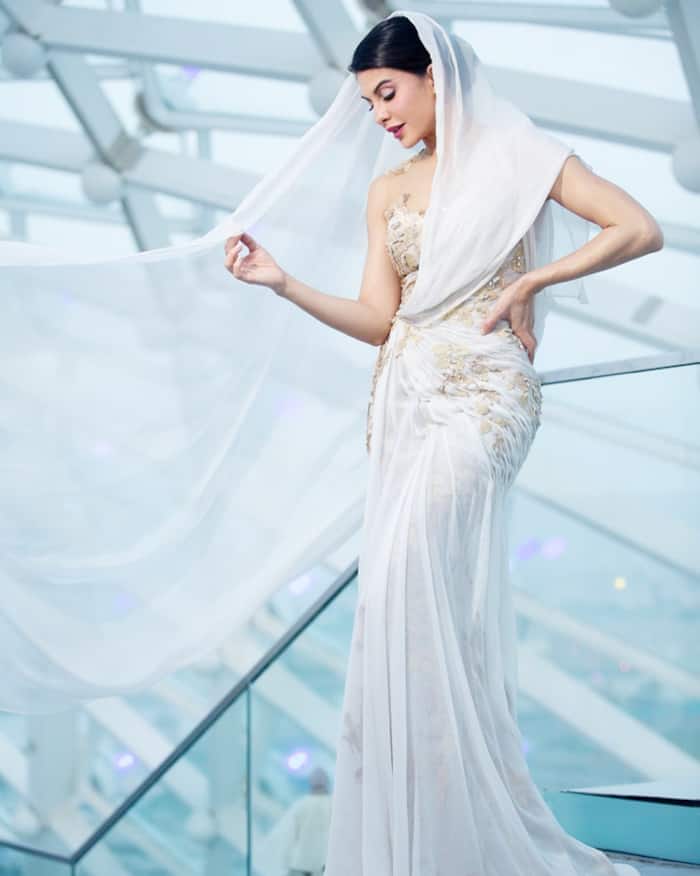 Jacqueline Fernandez Hits The Glam Charts in Exquisite Flowy Gown With ...