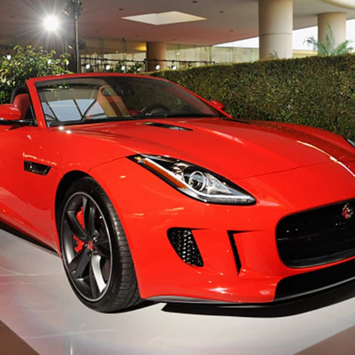 Breathtaking pictures of Jaguar car models that you can’t miss