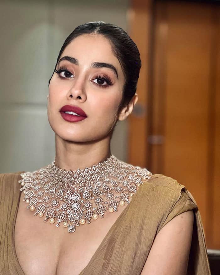 Janhvi Kapoor Looks HOT in Latest Photos Flaunting Her Hour Glass Figure