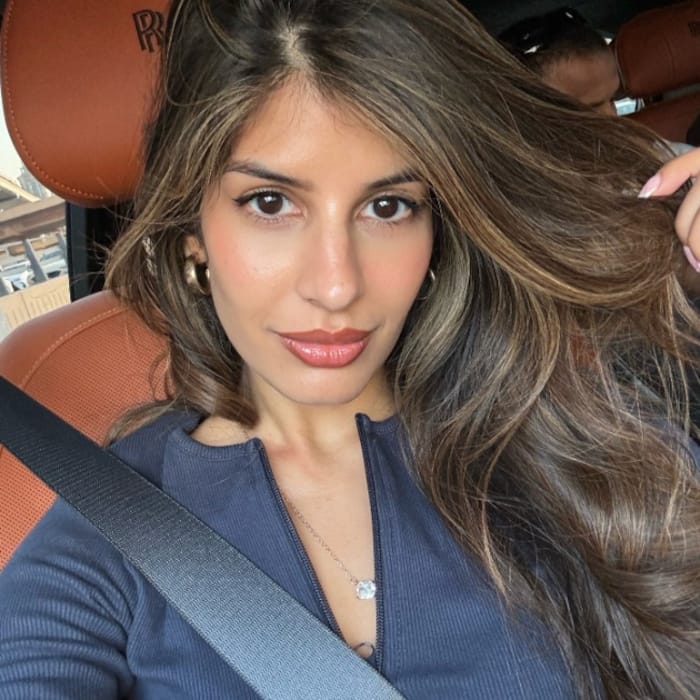 Hardik Pandya dating Jasmin Walia? Viral photos spark rumours, the ...