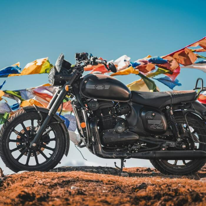 IN PICS: Jawa 42 ‘Tawang Edition’ Motorcycle, Inspired By Lungta — The ...