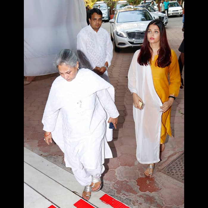 Jaya Bachchan and Aishwarya Rai at Shammi aunty’s Chautha