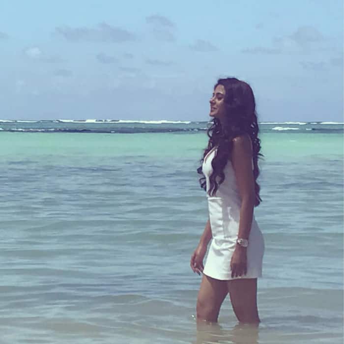 Jennifer Winget flaunts her super hot legs