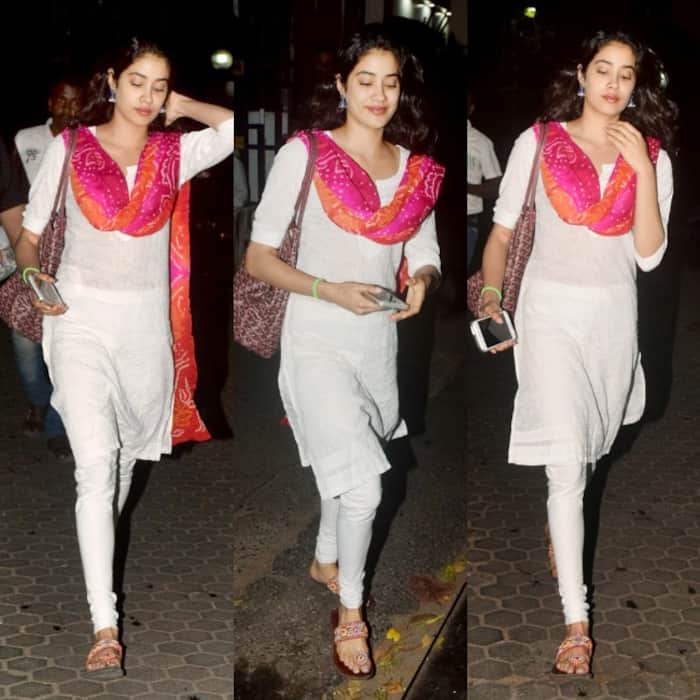 Jhanvi Kapoor Looks Etheral in a White Salwar Suit And Beautiful Pink ...