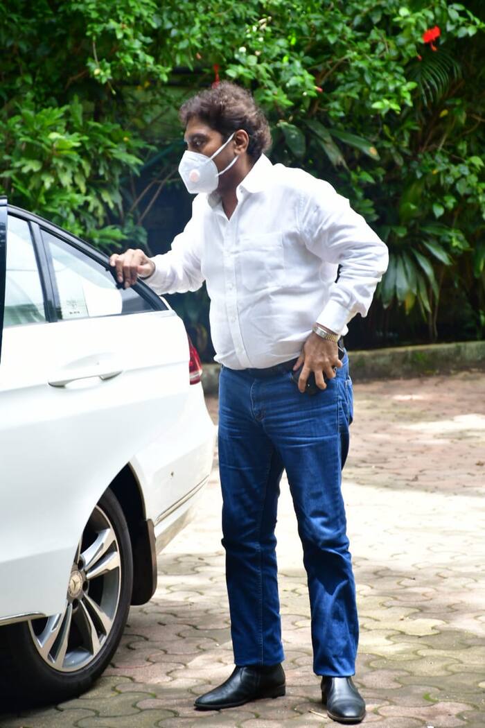 Johnny Lever attended the funeral of veteran comedian Jagdeep
