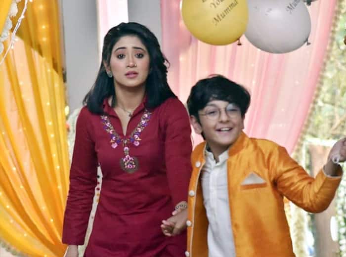 Goenka Family is Elated at Sirat's Entry In The House