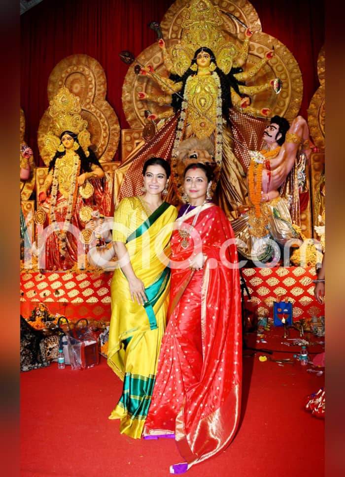 Kajol And Rani Mukerjee Gives Sister Twinning Goals in Pink Saree