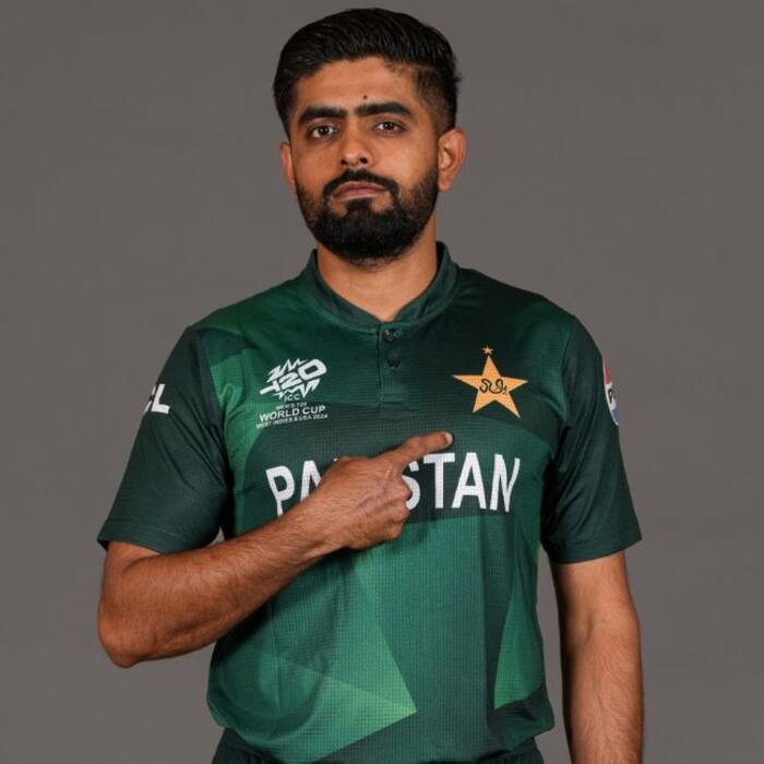 After father, Babar Azam gets into physical fight with locals in Lahore ...