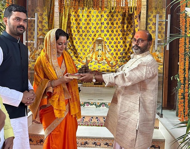 Kangana Ranaut takes Darshan of Ram Janmabhoomi