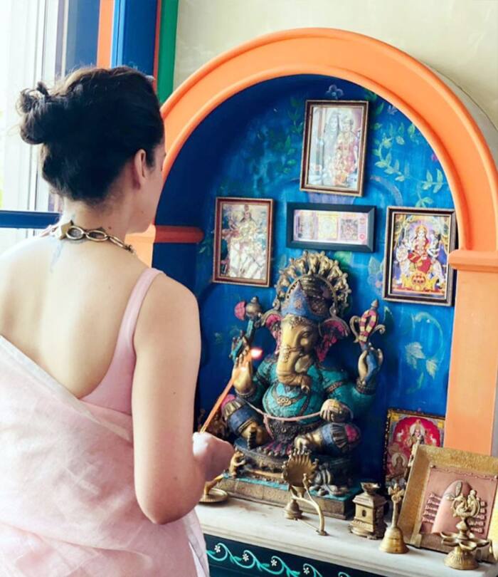 Kangana Ranaut visits a Ganesha temple in Manali