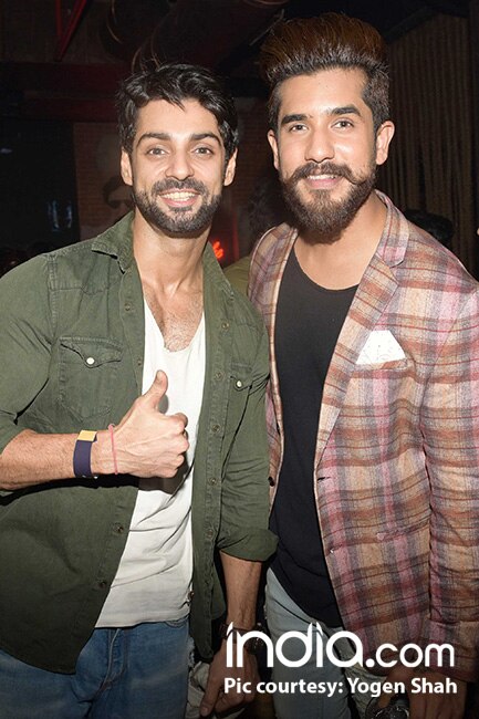 Suyyash Rai with his gang of boys during Beparwaaihiyaan song launch