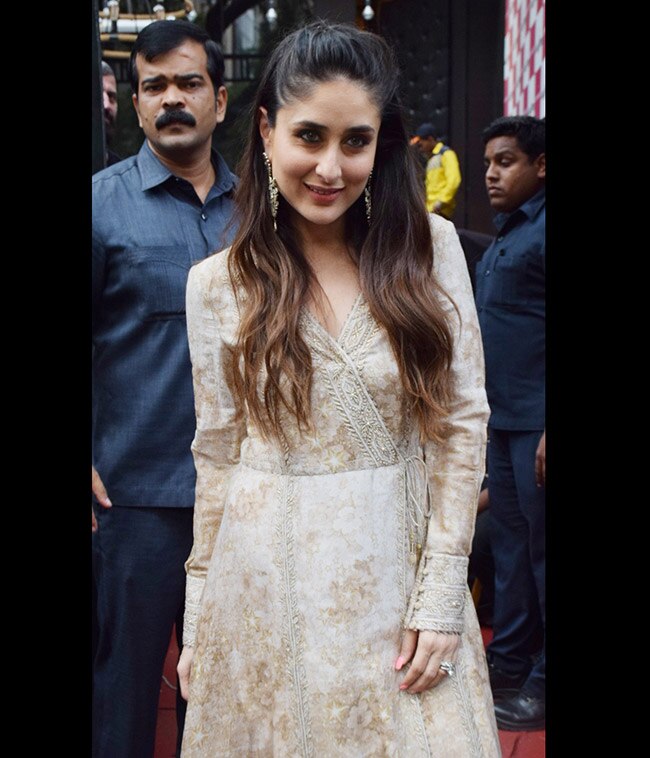 Kareena, Sonam, Swara and Shikha visited the sets of Naagin 3