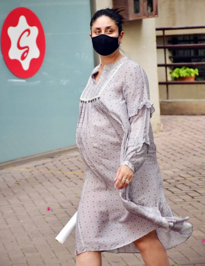 Kareena Kapoor Khan Aces Maternity Fashion in Simple Grey Dress As She ...