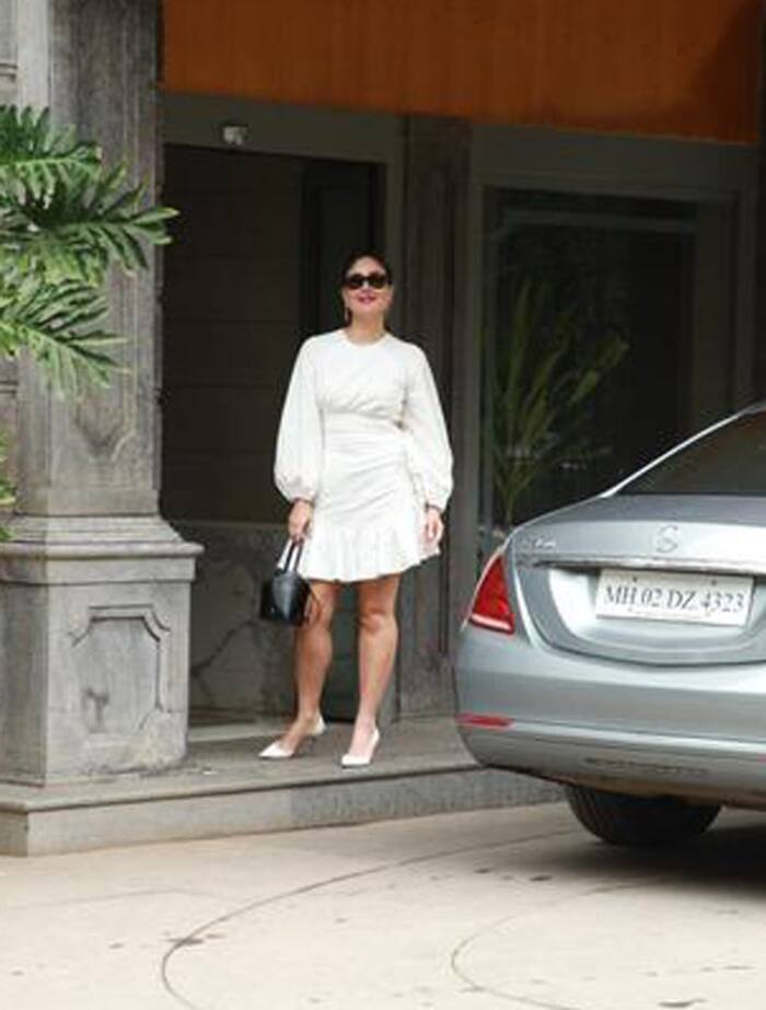 Kareena Kapoor Khan Proves White is Her Colour in a Sexy White Mini ...