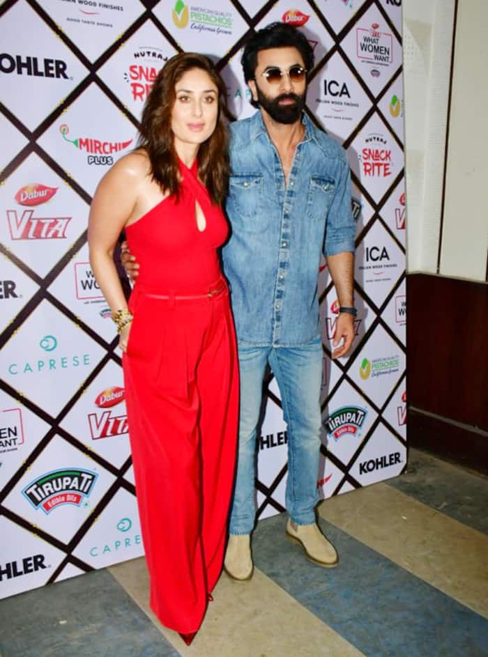 Kareena Kapoor Serves Damn Hotness in Red With Cousin Ranbir Kapoor at ...