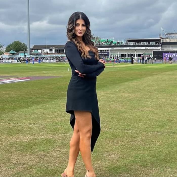 Karishma Kotak was featured on Vijay Mallya's Kingfisher calendar