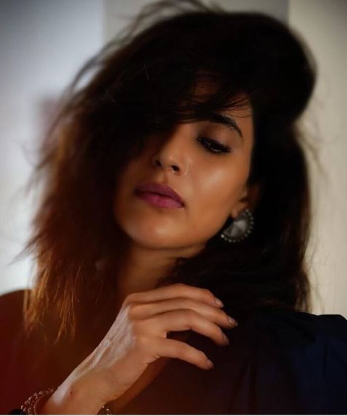 Karishma Tanna enjoys a great fan following on social media