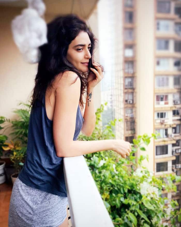 Karishma Tanna Looks Gorgeous in Blue Chikangari Suit