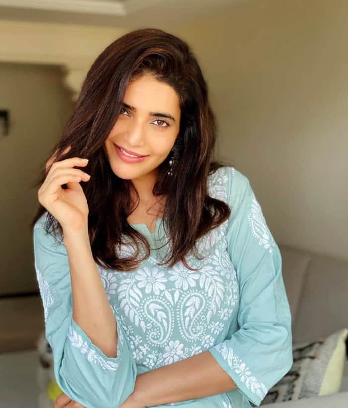 Karishma Tanna Looks Gorgeous in Blue Chikangari Suit