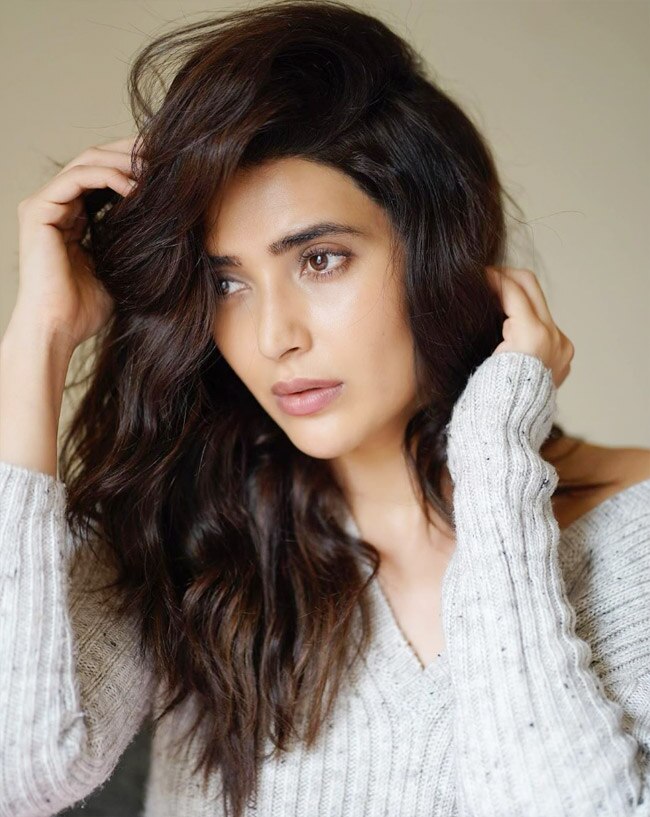 Karishma Tanna amps up the hotness quotient