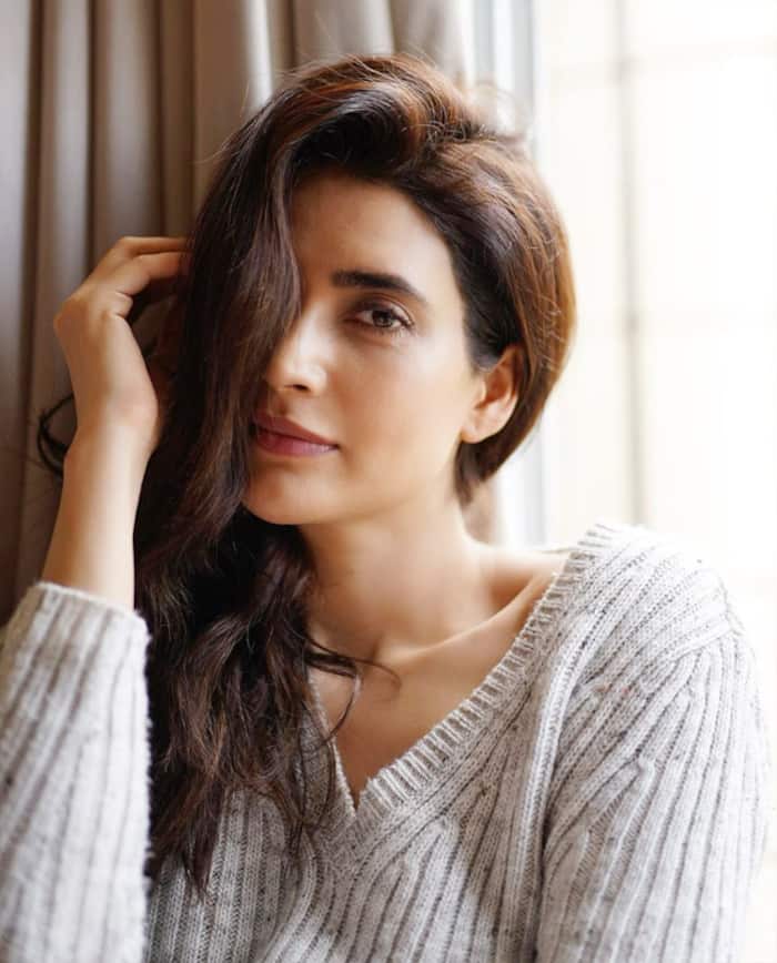 Karishma Tanna amps up the hotness quotient