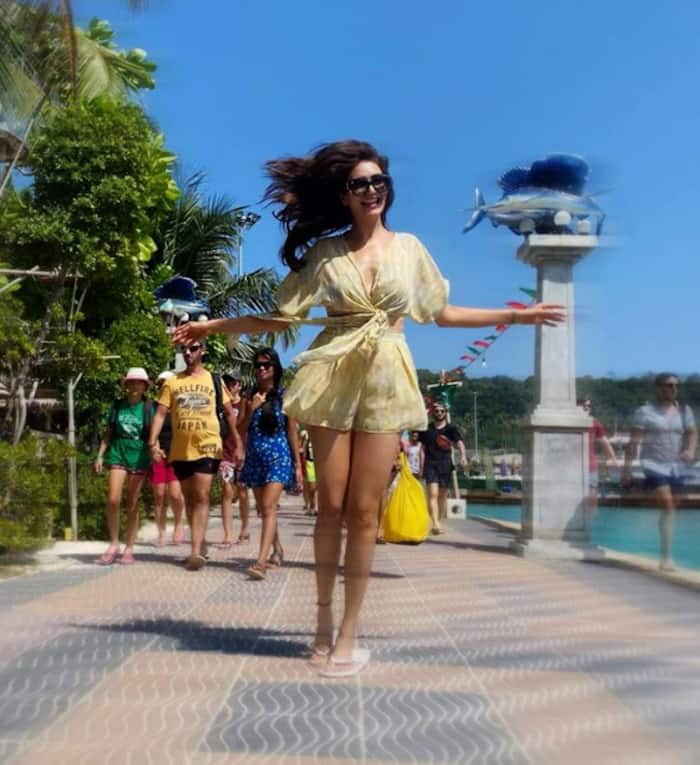 Karishma knows how to welcome summers in her own style