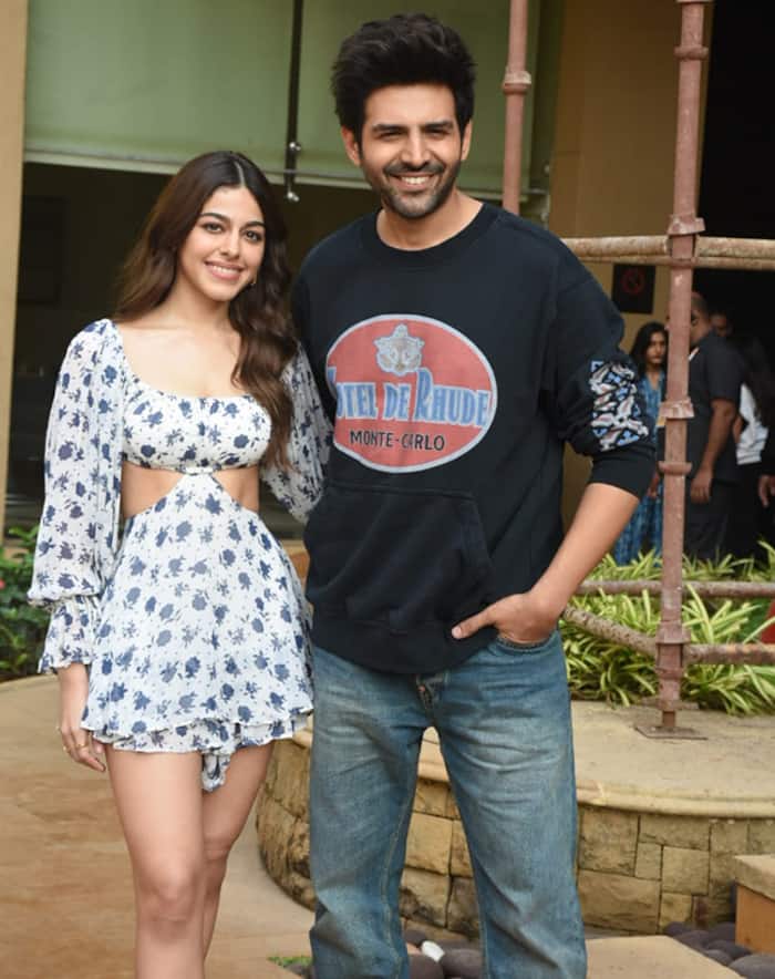 Kartik Aaryan And Alaya F Are Much-In-Love-Couple, See Pics From Freddy Promotion