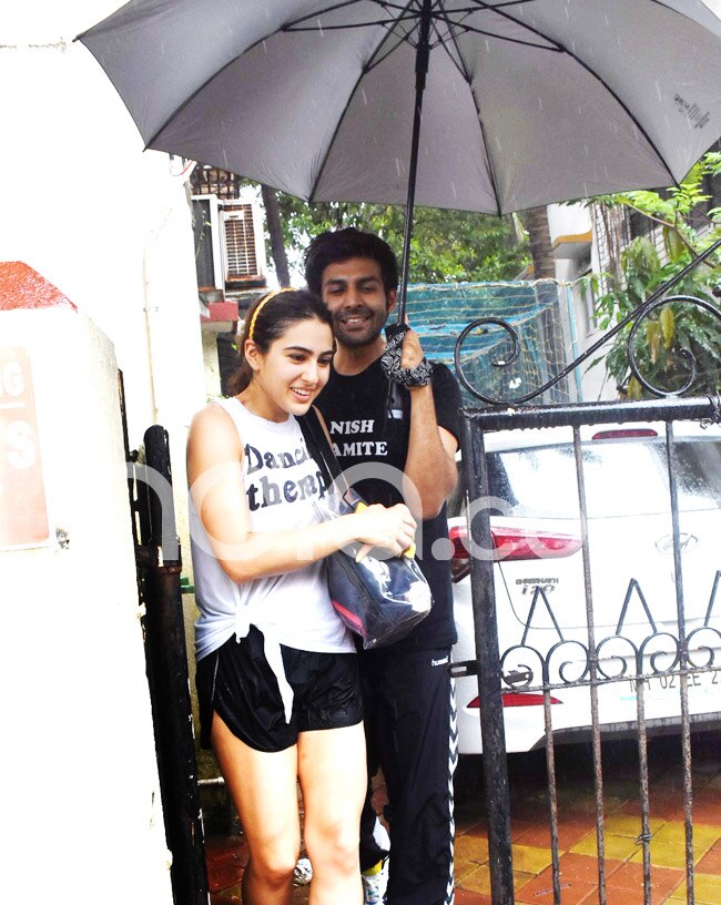 Kartik Aaryan – Sara Ali Khan Spotted Together at Dance Rehearsal