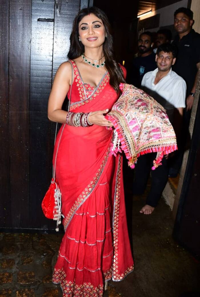 Karwa Chauth 2022 Photos of Bollywood Celebs: From Vicky-Katrina to Varun-Natasha, B-town Exudes ...