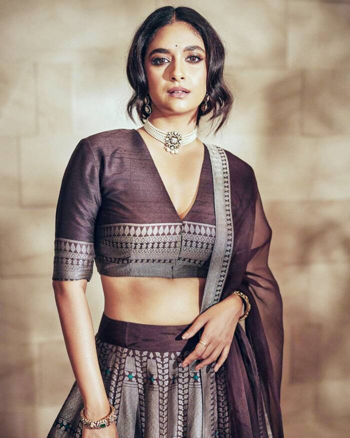 Keerthy Suresh in a Deep Brown Banarasi Lehenga Slays Ethnic Fashion ...