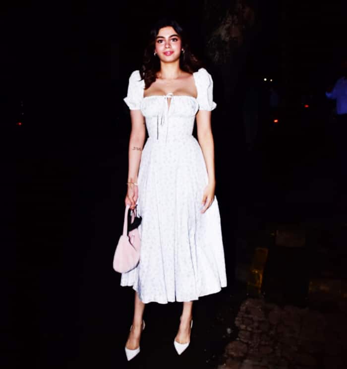 Khushi Kapoor Looks Chic in a Floral Dress