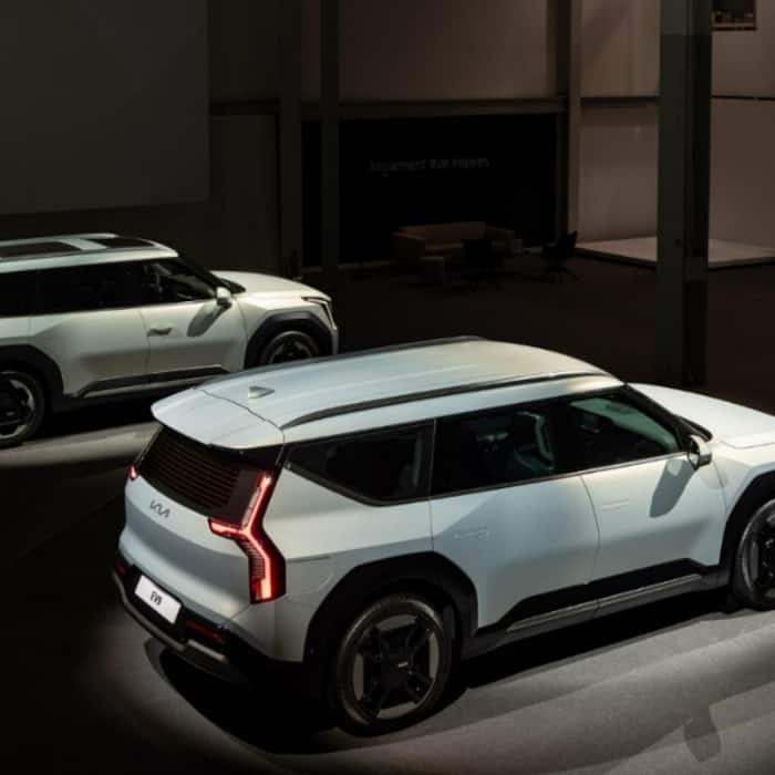 IN PICS: Kia EV9 Revealed — Gives Minivan Vibes With Authentic SUV ...