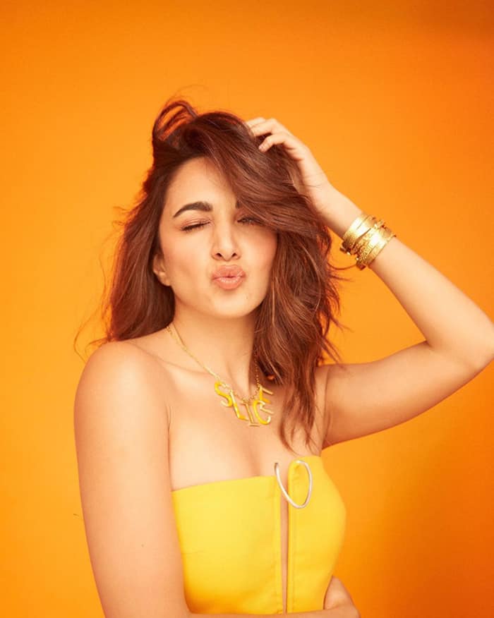 Kiara Advani looks ravishing in subtle glam look
