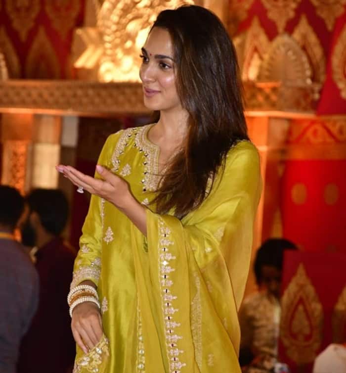 Kiara Advani Oozes Elegance in Viral Photos