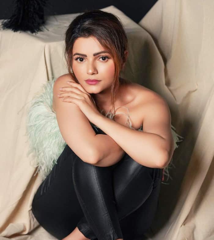 Rubina Dilaik Sizzles in Hot Feather Tube Top And Leather Jeans l PHOTOS