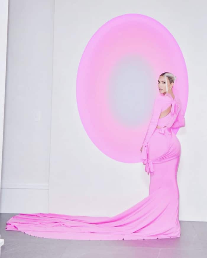 Kim Kardashian Makes a Glamourous Appearance in Body Hugging Pink Gown ...