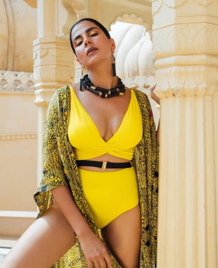 Four More Shots Please Actor Kirti Kulharis Bold And Hot Look That 8988