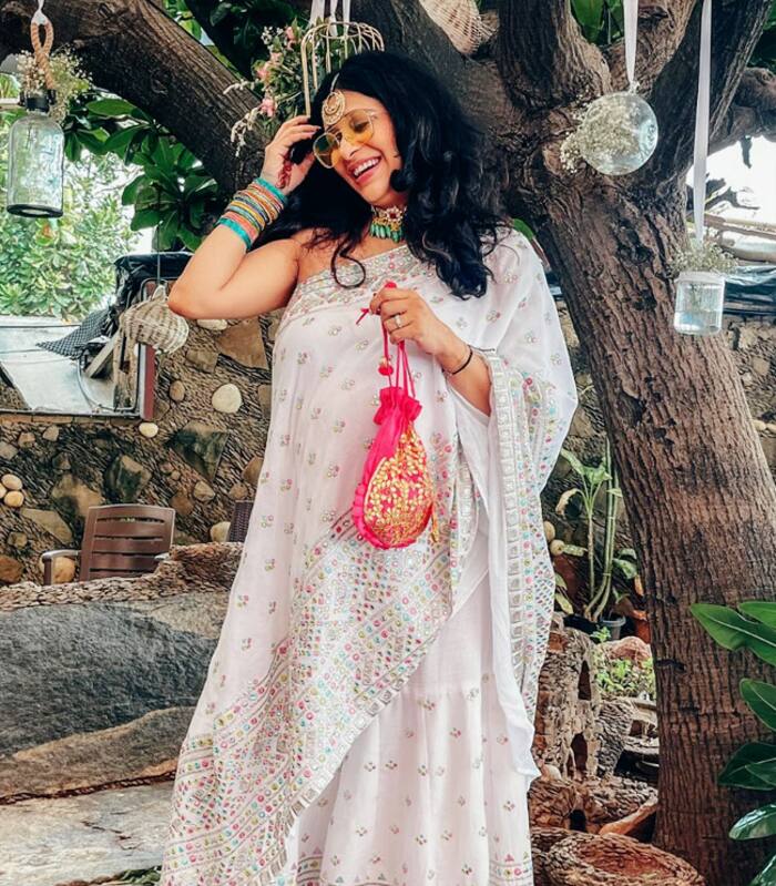 Pregnant Kishwer Merchant Flaunts Baby Bump in a Stunning White Sharara ...