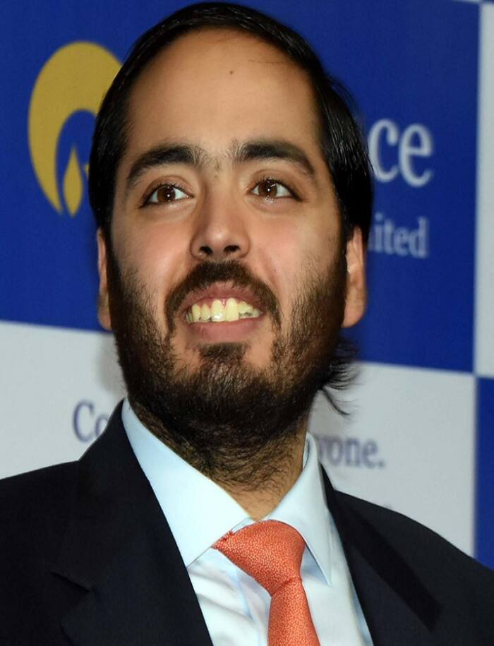 Salary Package Of Mukesh Ambani’s Kids Isha, Akash And Anant Ambani