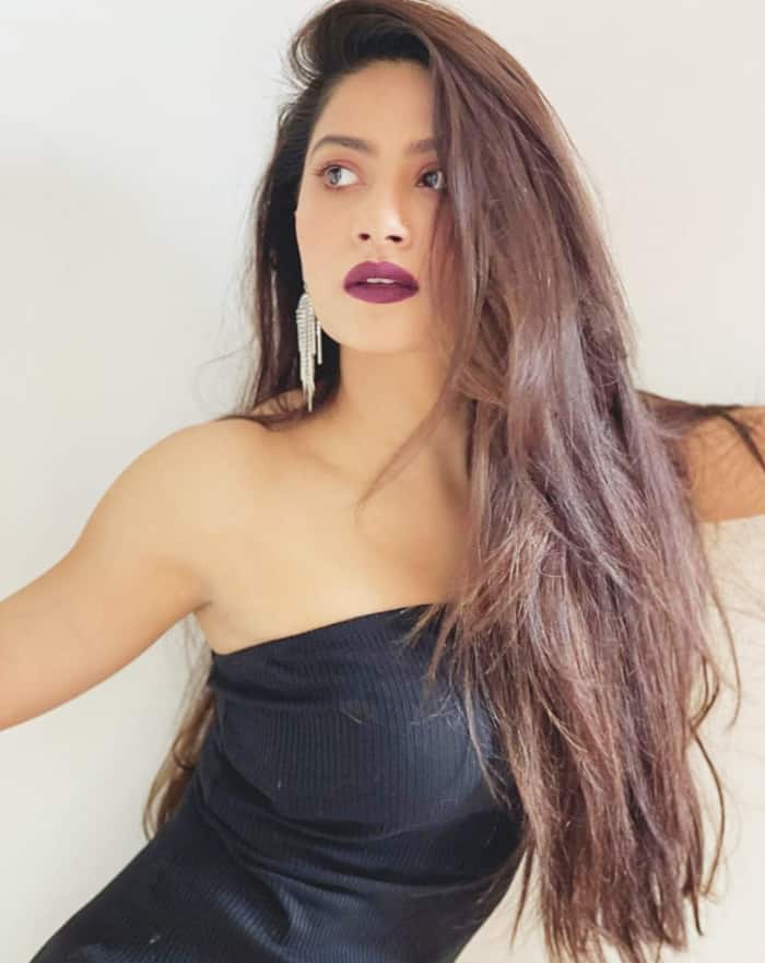 Krishna Mukherjee Stuns in a Little Black Dress, Check Out Her Alluring ...