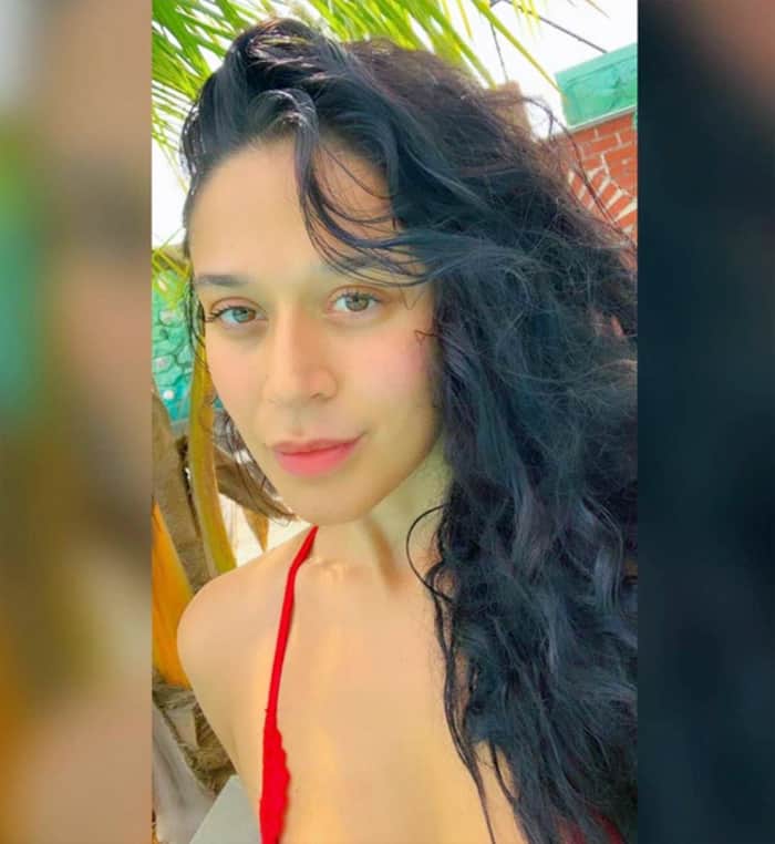 Krishna Shroff looks breathtaking beautiful