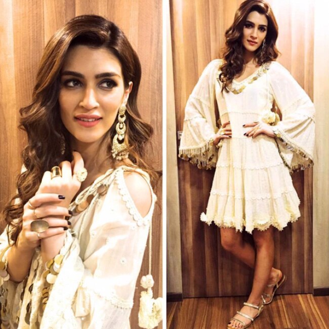 Kriti Sanon looks sexy in this outfit during Raabta promotions