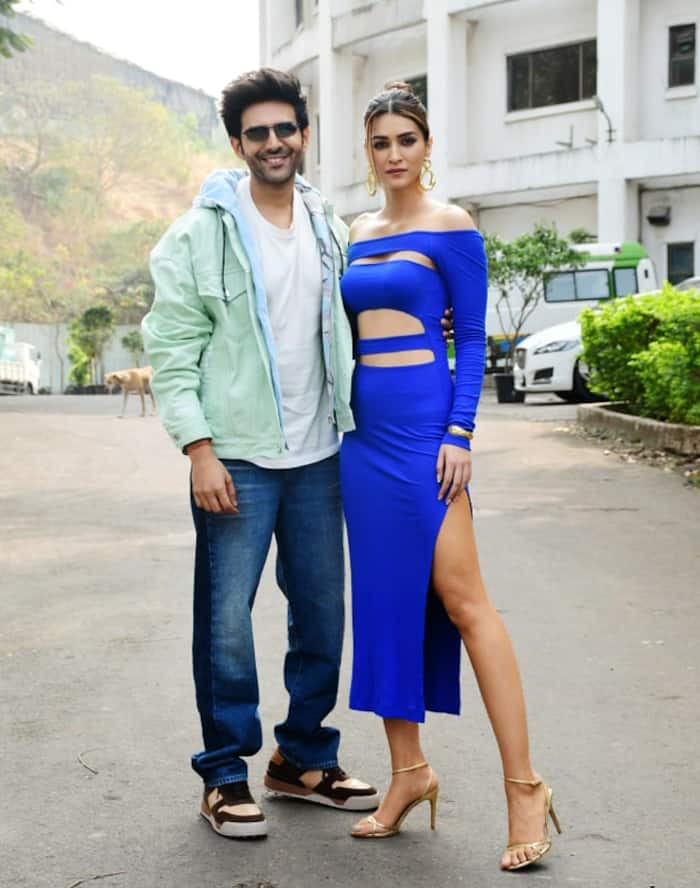 Kriti Sanon Hot Photos