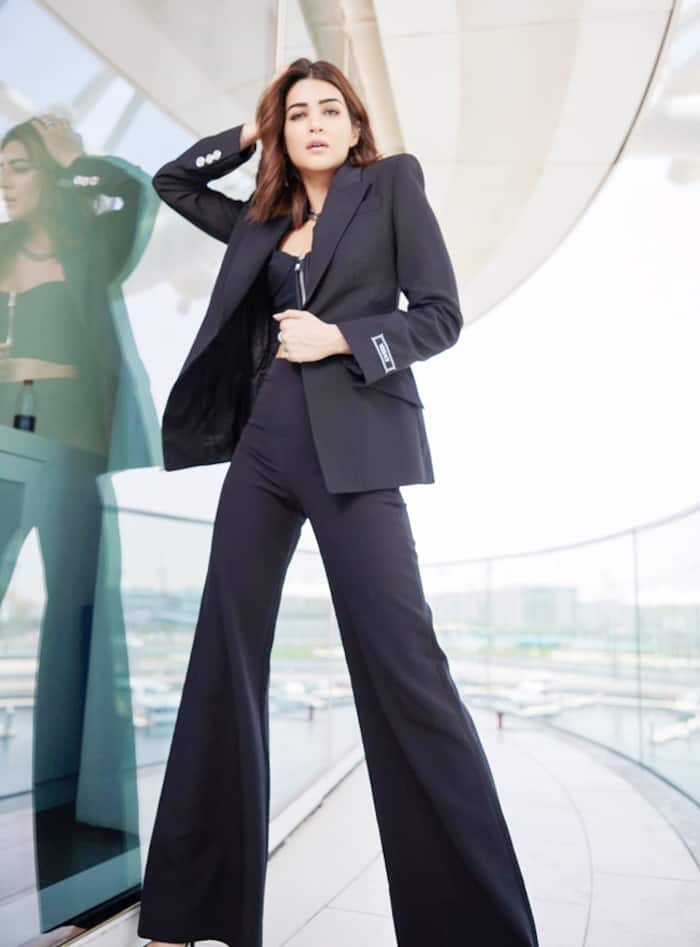 Kriti Sanons Versace Pantsuit Screams Elegance And Class For All The