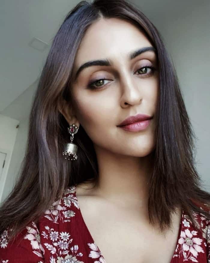 Krystle D'Souza's latest hot pictures