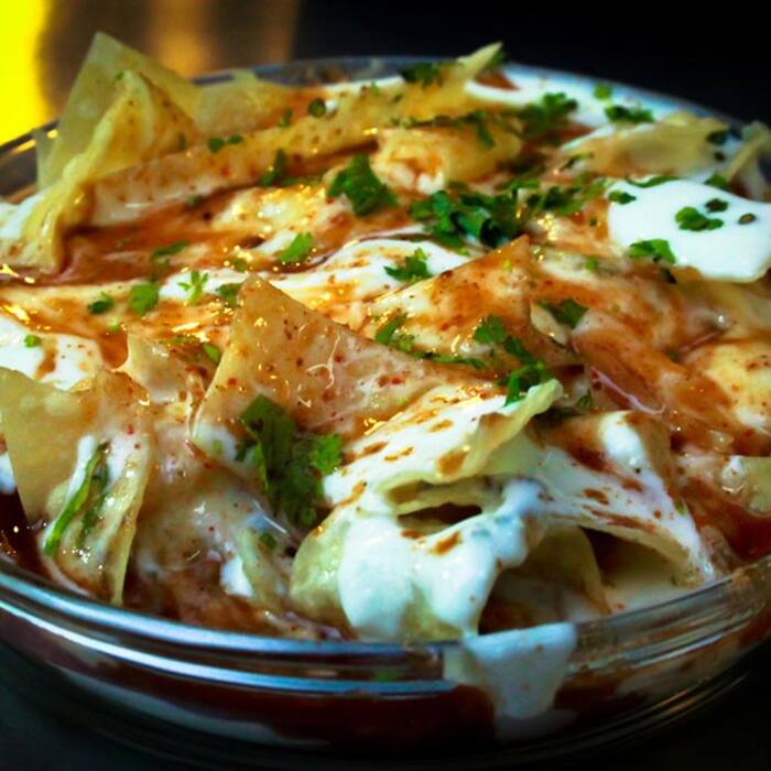 Places in Delhi where you can grab your best street food