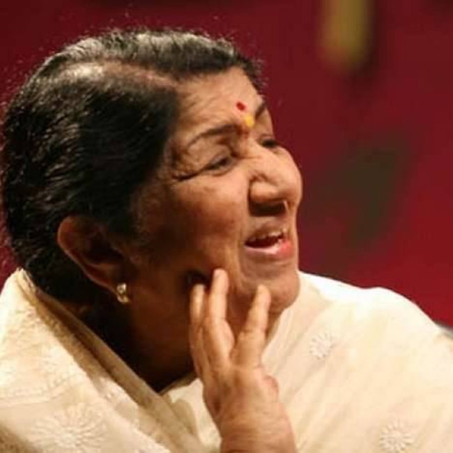 Young Lata Mangeshkar with her siblings and parents