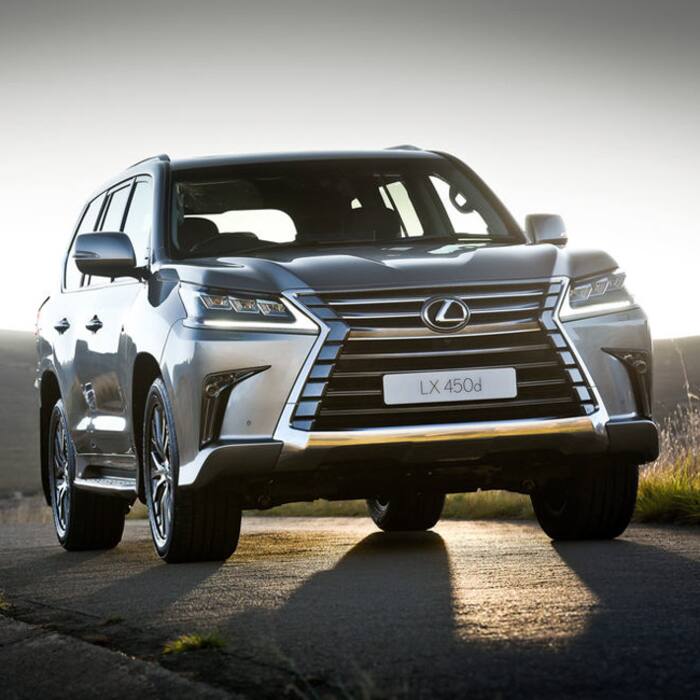 Lexus ES300h is powered by 2.4 litre VVT I engine