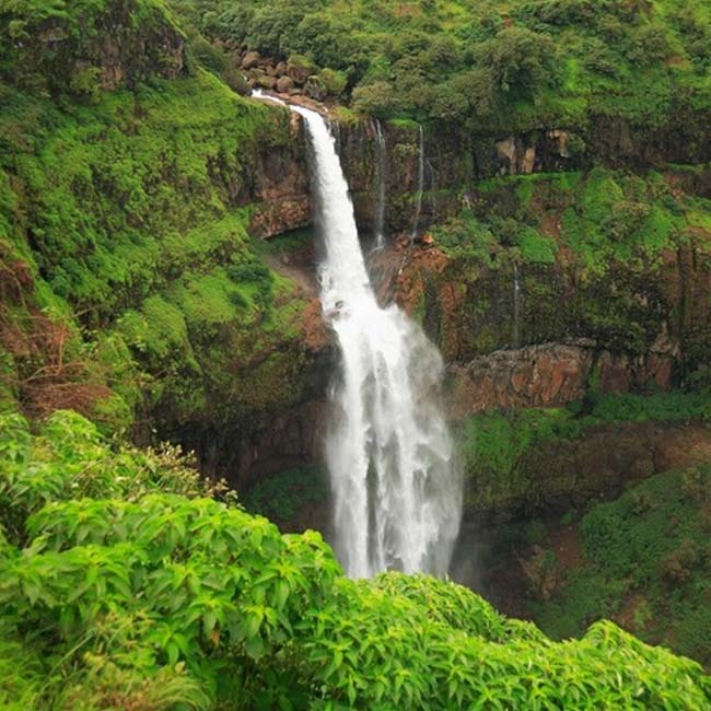 Dhobi Waterfall near Mahabaleshwar in Maharashtra