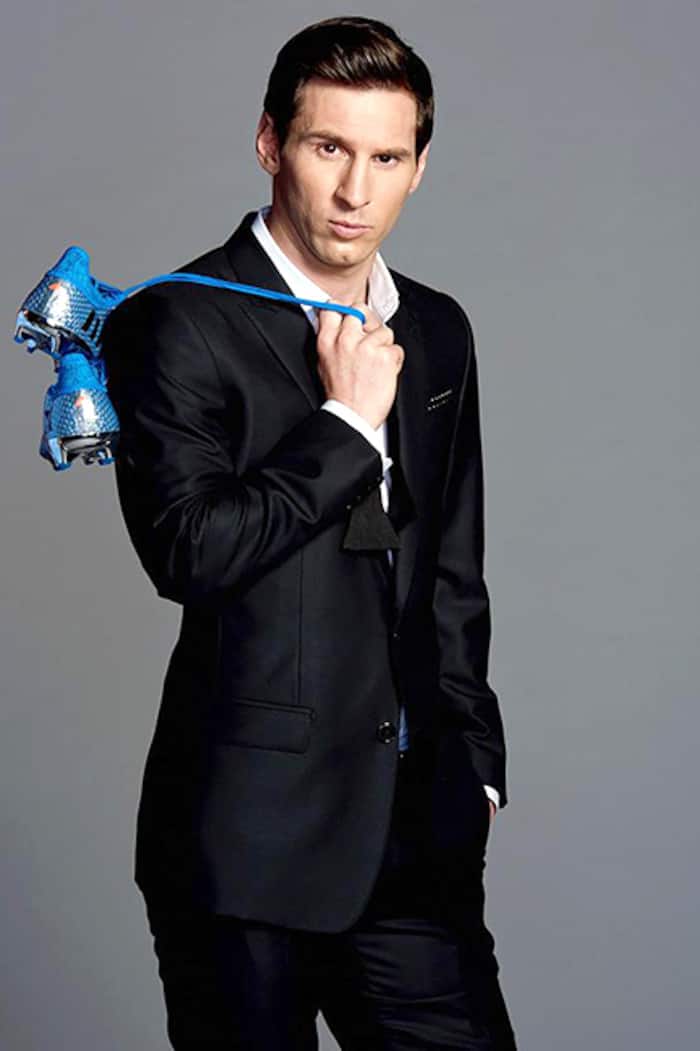 Unseen side of Lionel Messi on the cover of Sports Illustrated magazine!